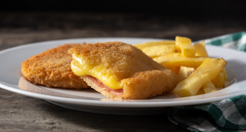 San Jacobo: una leyenda empanada con jamón y queso | Excelencias Gourmet